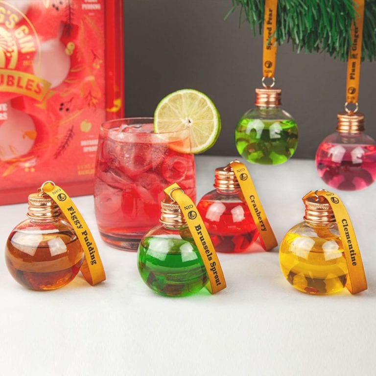 The best boozy Christmas decorations - from rum baubles to gin crackers ...